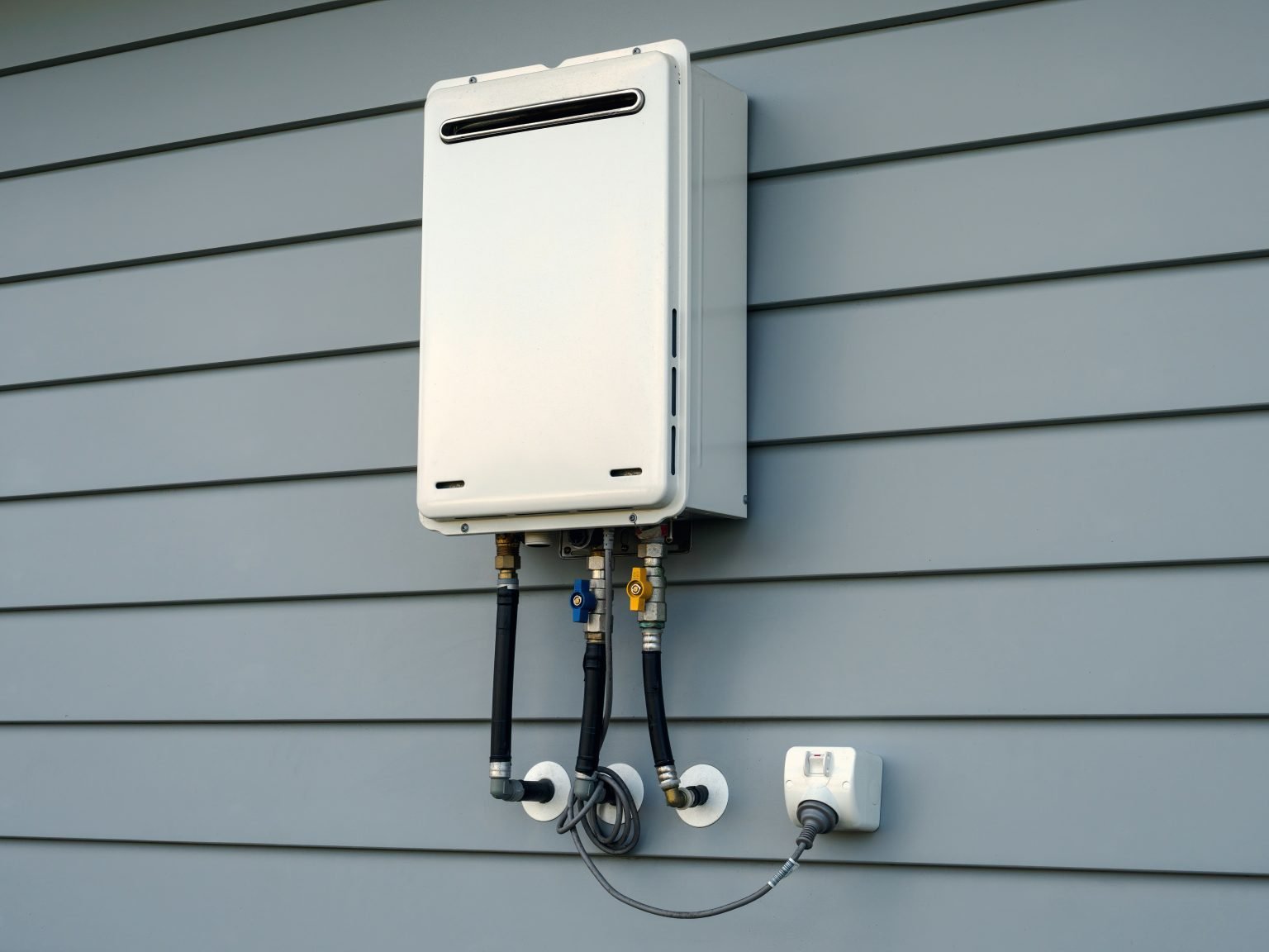The Not-So-Hot Truth: Drawbacks of Tankless Water Heaters - chantcourse